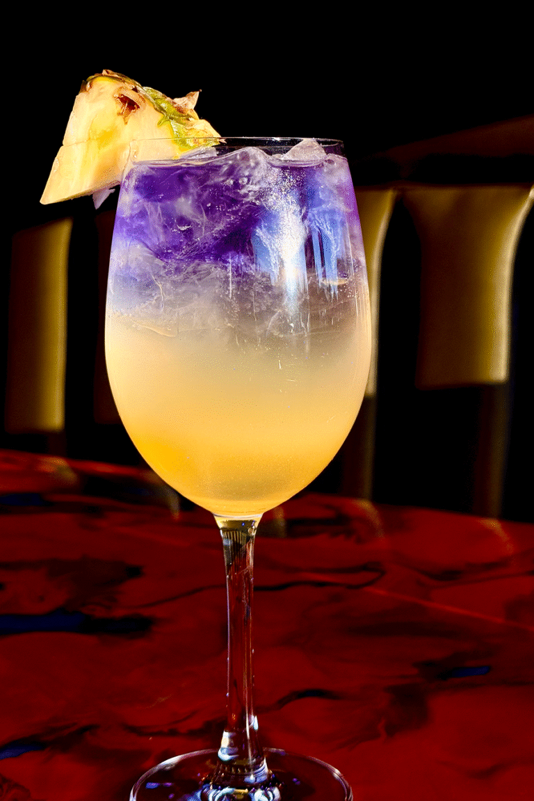 Home - Bizarre Gastro Pub